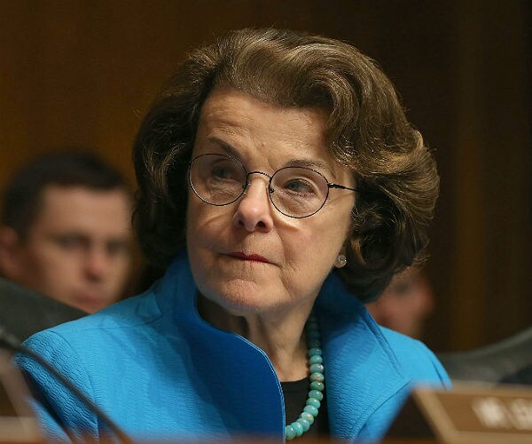 Feinstein: ISIS 'Not Contained;' NATO Should Join Fight | Newsmax.com