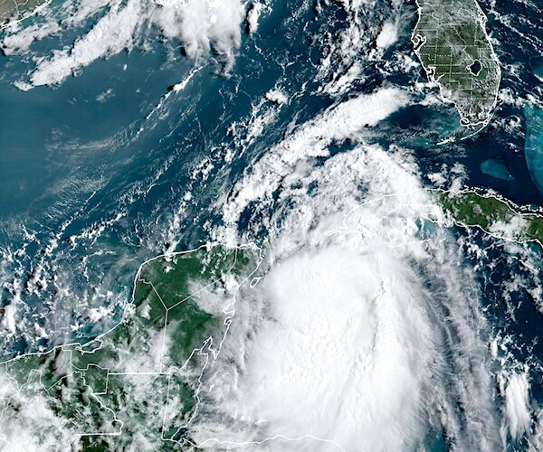 Hurricane Idalia Headed to Florida, Potentially Hitting as Category 3 ...