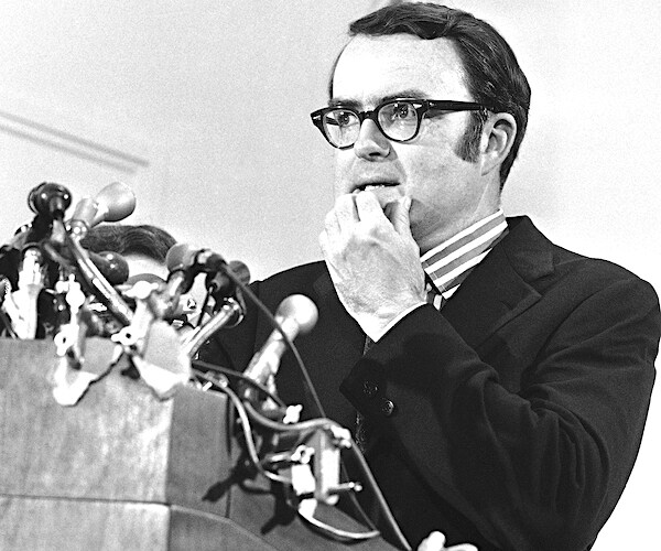 It Was Almost 'Sen. William D. Ruckelshaus, R-Ind.' | Newsmax.com