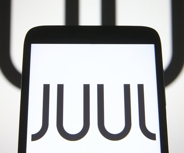 Juul Seeks US Authorization for New e-Cigarette | Newsmax.com