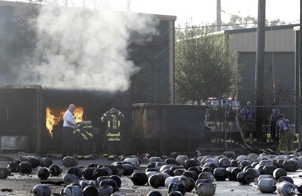 Explosions Rock Propane Plant in Central Florida; Seven Injured ...