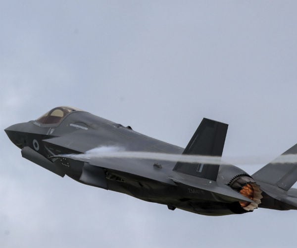 Report: F-35 Flaws Could Put Pilots at Risk | Newsmax.com