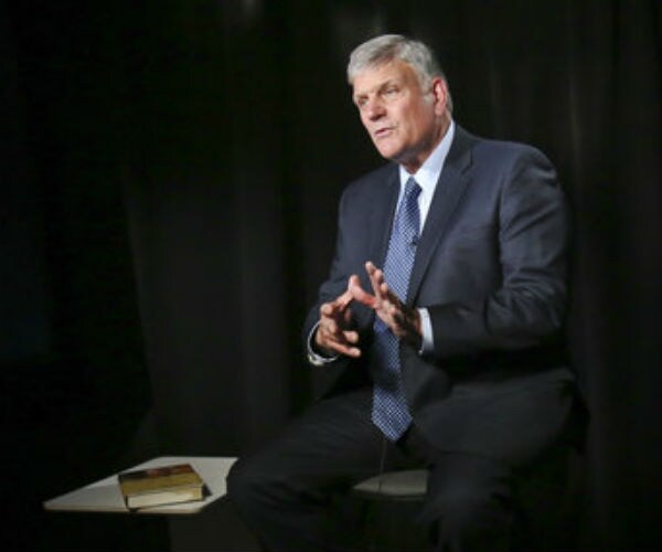 Rev. Graham Campaigns in Liberal Hotbed Berkeley | Newsmax.com