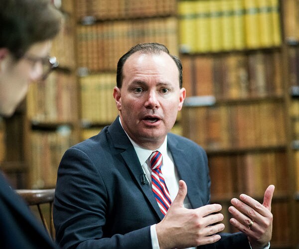 Sens. Lee, Rubio, Continue Push for Child Tax Credit Addition | Newsmax.com