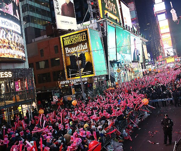 NYPD Ready for New Year's Eve with Long Guns, Radiation Detectors ...