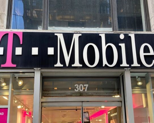 Data of 40 Million plus Exposed in Latest T-Mobile Breach | Newsmax.com
