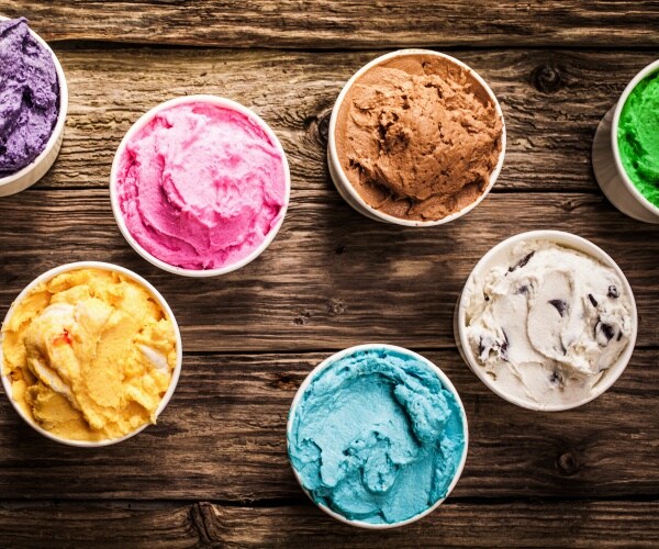 Ice Cream Makers to Remove Artificial Dyes by 2028 | Newsmax.com