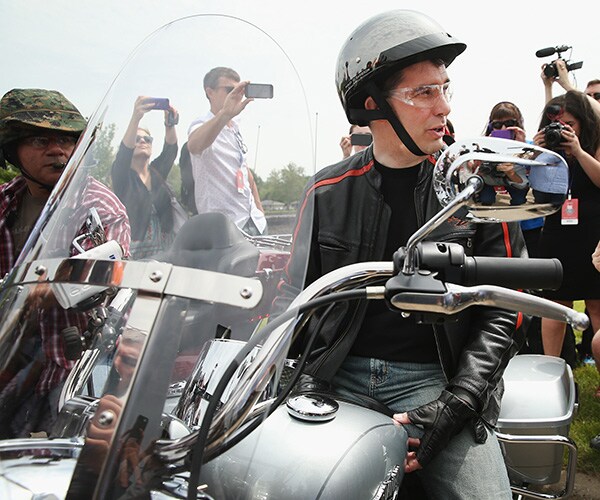 Focus on Harley an Awkward Ride for Union-Busting Scott Walker ...