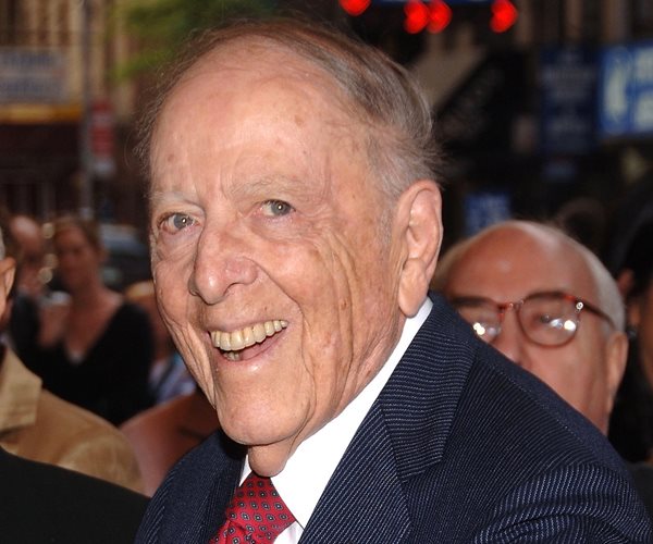 Herman Wouk, Author of 'Caine Mutiny,' 'Winds of War,' Dies at 103 ...