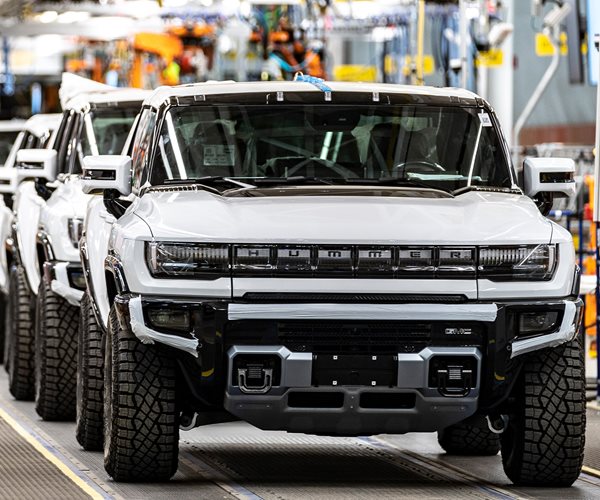 GM Delays EV Truck Production at MI Plant by One Year | Newsmax.com