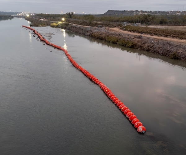 Court: Texas' Floating Rio Grande Barrier Can Stay | Newsmax.com
