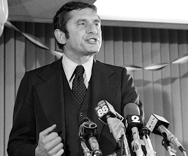 Remembering Barry Farber: Radio's Renaissance Man | Newsmax.com