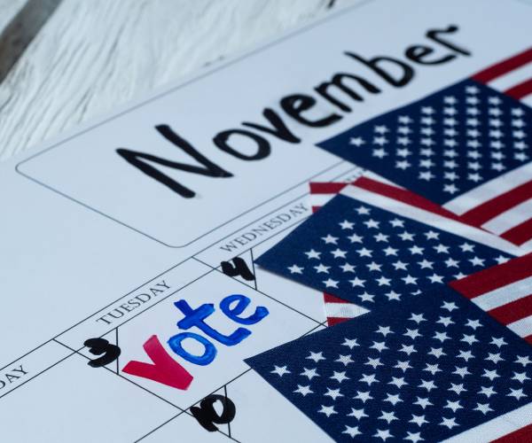 Election Group That Gave 'Zuckerbucks' in 2020 Renews Grants | Newsmax.com