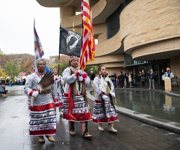Native American Veterans Memorial Finally Dedicated Friday | Newsmax.com