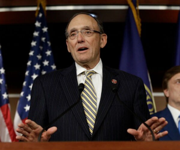 House VA Chair on Shulkin: 'I Respect Trump's Decision' | Newsmax.com