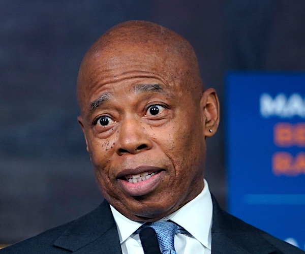 NYC Mayor Adams Asks Judge to Permanently Toss Corruption Case ...