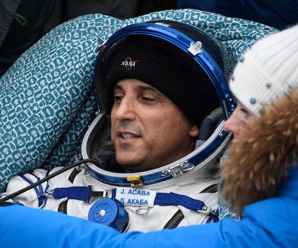 Afraid of Heights in Space: NASA Astronaut Details Flight | Newsmax.com