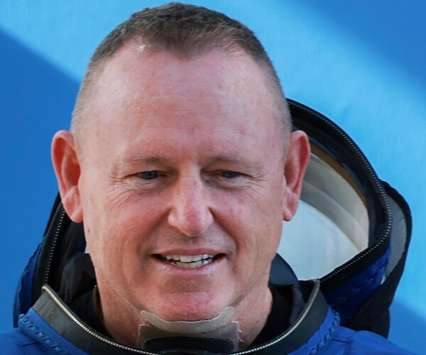 Stranded NASA Astronaut Praises Jesus Before Return to Earth | Newsmax.com