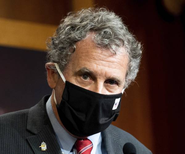 Senators Clash Over Mask-Wearing on Senate Floor | Newsmax.com