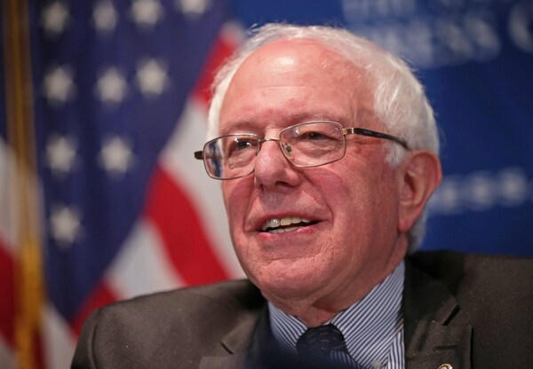 Bernie Sanders: Guaranteed 10-Day Paid Vacation Good for Families ...