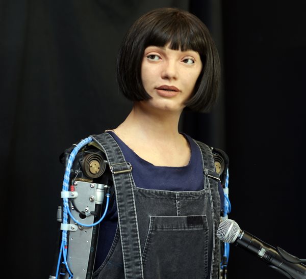 Robots Say They Won't Steal Jobs, Rebel Against Humans | Newsmax.com