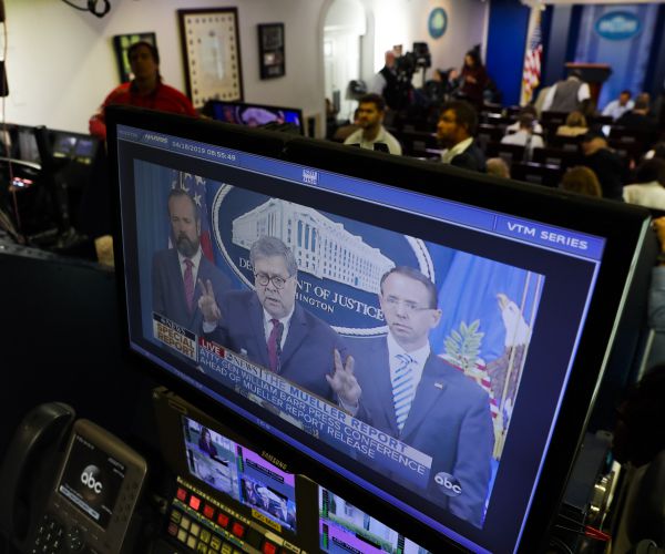 Reporters Without Borders: Hatred of Journalists Leading to Violence ...