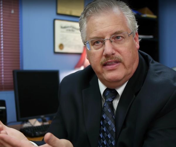 Steven Avery Prosecutor Ken Kratz Writing a Book About 'Making a ...