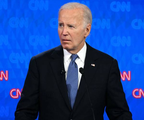 Biden's Doctor Met With Parkinson's Specialist at White House | Newsmax.com