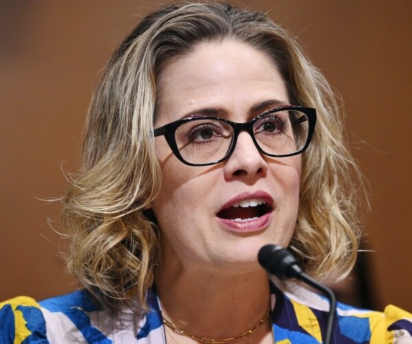 Sen. Sinema Shuts Down CNN Questions on Build Back Better Vote ...