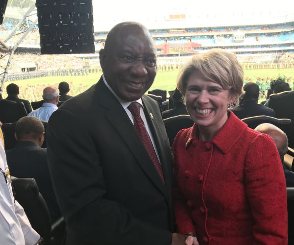 US Delegation, Kim Reed Welcome S. Africa's New President | Newsmax.com