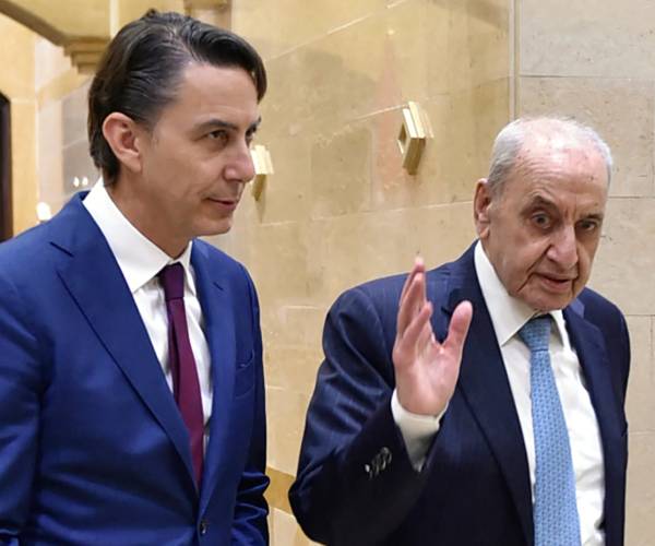 Disqualifying Diplomatic Behavior | Newsmax.com