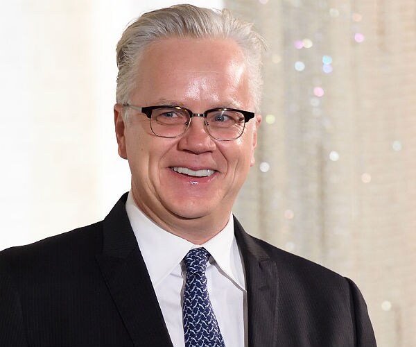 Clinton Supporters Slam Tim Robbins Over His Sanders Speech | Newsmax.com