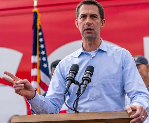 Arkansas Sen. Tom Cotton Passes on 2024 Presidential Bid | Newsmax.com