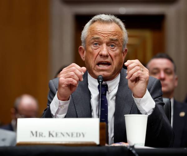 RFK Jr.: Will Tell CDC to Stop Recommending Fluoride in Water | Newsmax.com