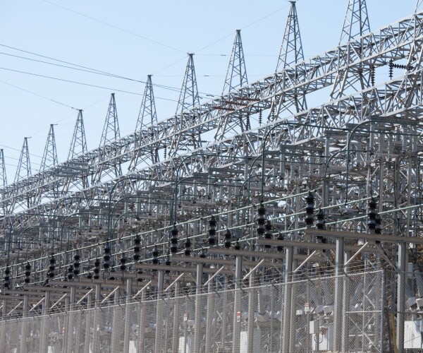 Protect Vulnerable Electric Grid With Bipartisan Funding | Newsmax.com