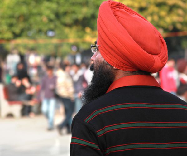 Turban-Wearing Motorcycling Sikhs to Be Exempt From Canada Helmet Law ...
