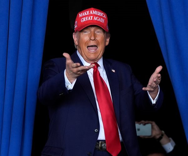 Trump: Generators Will Be Tax Deductible If I Win | Newsmax.com