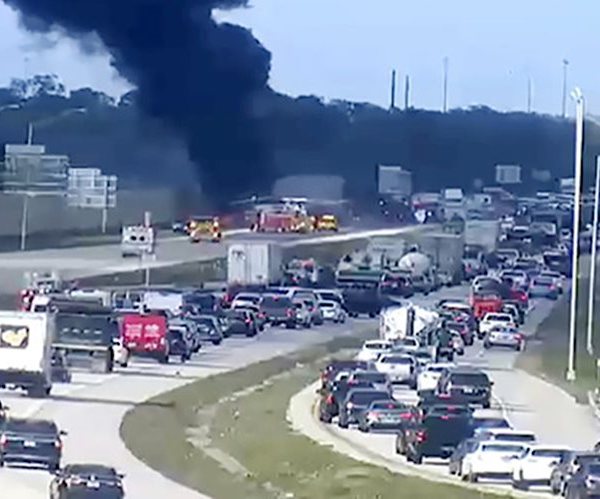 Pilot in Fatal Crash: 'We've Lost Both Engines' | Newsmax.com