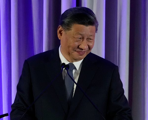 Apple CEO Tim Cook Spends $40K on Xi Jinping Dinner | Newsmax.com