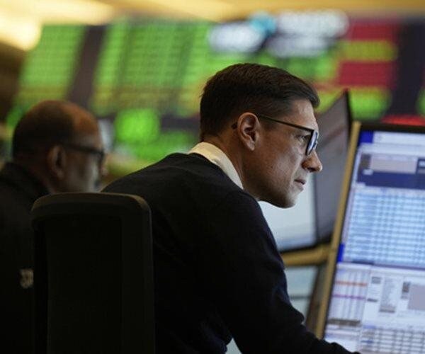 Wall Street Rises Ahead of Fed Announcement | Newsmax.com