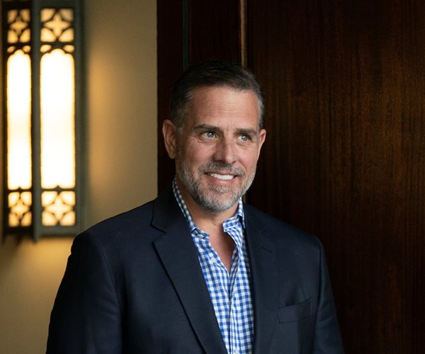 Judge Seals Hunter Biden's Finances in Child Support Case | Newsmax.com