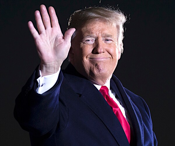 Trump Waves Goodbye to Retiring GOP Critics in Senate | Newsmax.com