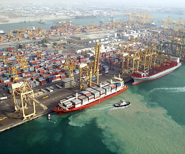 Dubai Authorities: Fire Erupts on Ship Docked at Major Port | Newsmax.com