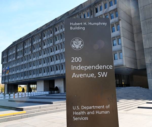 HHS to Brief House Panel After Widespread Layoffs | Newsmax.com