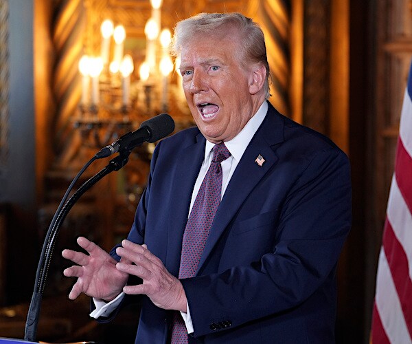 Trump, Noem Revoke Venezuelan Migrant Protections | Newsmax.com