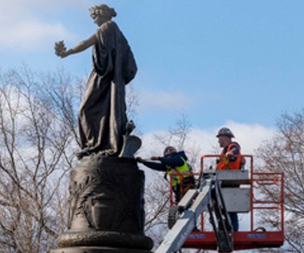Ruling Keeps Confederate Memorial at Arlington for Now | Newsmax.com
