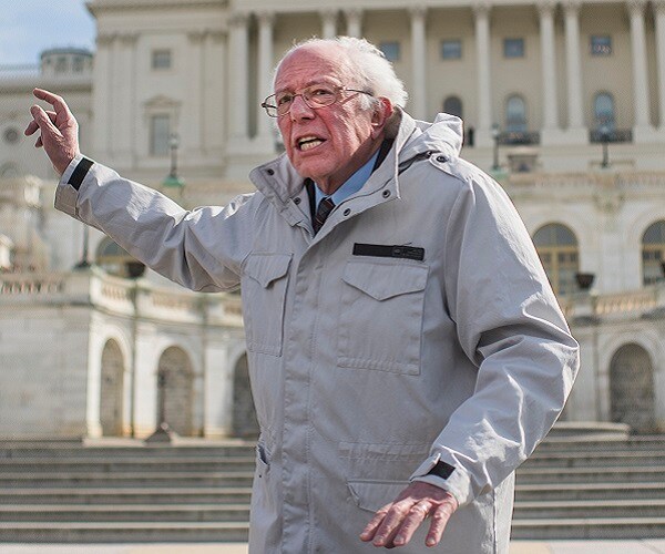 Bernie Sanders Rescues Law Student From Busy DC Traffic | Newsmax.com