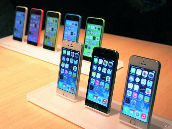 iPhone Walmart: New 5C and 5S To Be Discounted $20 and $10 | Newsmax.com