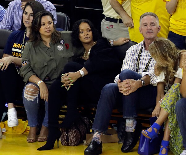 Kevin Durant Stares Down Rihanna After 'Brick' Taunt | Newsmax.com