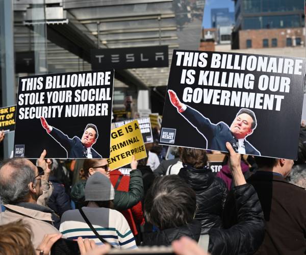 'Tesla Takedown' Protests Planned at All US Showrooms | Newsmax.com